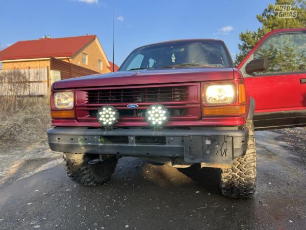 Ford Explorer 1995 in Vilnius, with an engine capacity of 4.00 L and mileage of 192 thousand km for 1599 €, photo 7 on AUTOMOTO.COM.LV