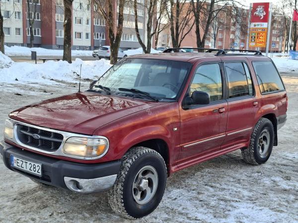 Ford Explorer 2000 Šilutė, ar dzinēja tilpumu 4.00 L un nobraukumu 180 tūkst. km par 3000 €, foto 6 vietnē AUTOMOTO.COM.LV