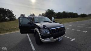 Ford Explorer 2008 Alīta, ar dzinēja tilpumu 4.60 L un nobraukumu 121 tūkst. km par 13000 €, foto 11 vietnē AUTOMOTO.COM.LV