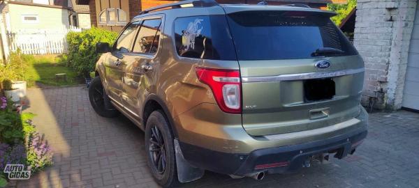 Ford Explorer 2013 Panevēža, ar dzinēja tilpumu 3.50 L un nobraukumu 308 tūkst. km par 11000 €, foto 2 vietnē AUTOMOTO.COM.LV