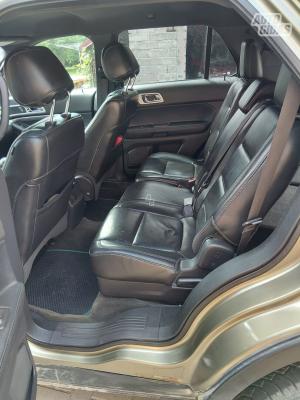 Ford Explorer 2013 Panevēža, ar dzinēja tilpumu 3.50 L un nobraukumu 308 tūkst. km par 10500 €, foto 5 vietnē AUTOMOTO.COM.LV