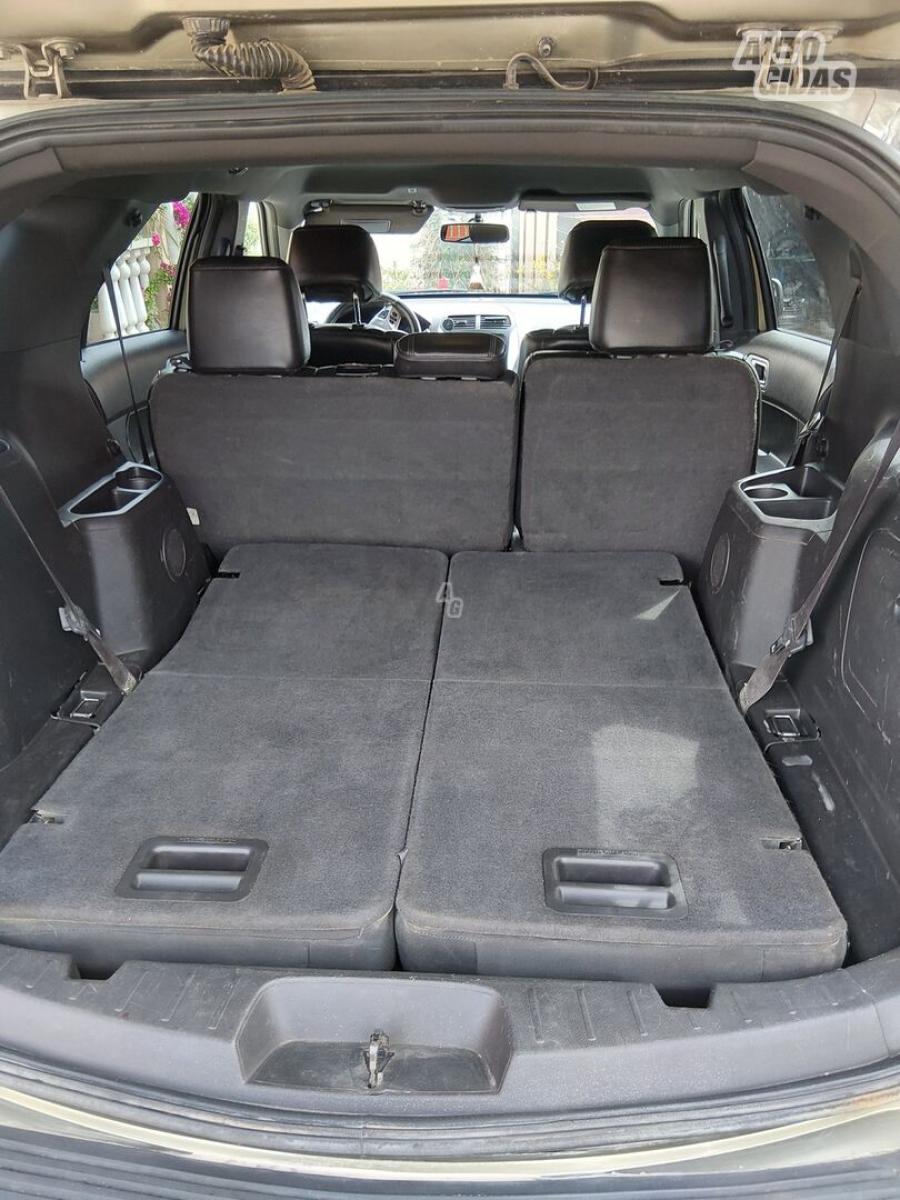 Ford Explorer 2013 Panevēža, ar dzinēja tilpumu 3.50 L un nobraukumu 308 tūkst. km par 10500 €, foto 8 vietnē AUTOMOTO.COM.LV