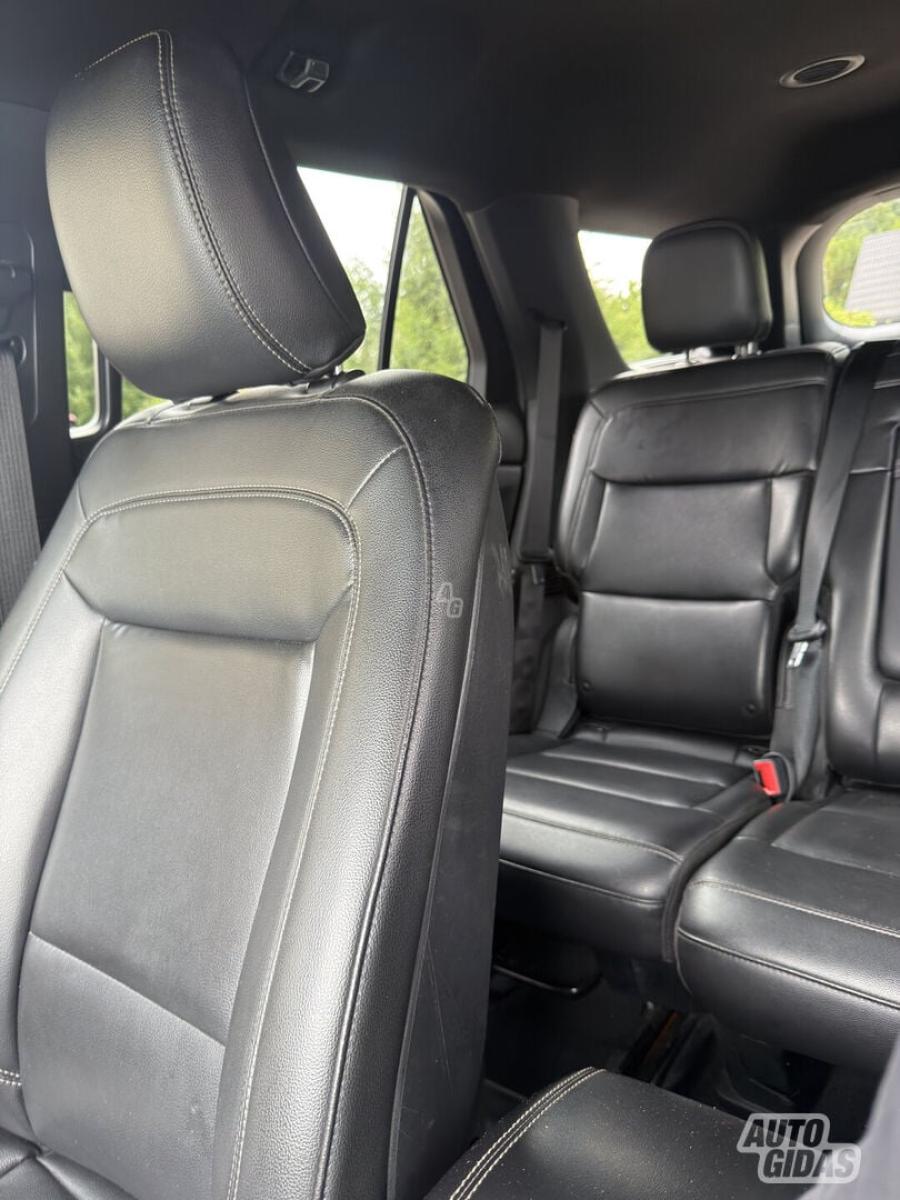 Ford Explorer 2020 in Radviliskis, with an engine capacity of 3.30 L and mileage of 127 thousand km for 19300 €, photo 12 on AUTOMOTO.COM.LV