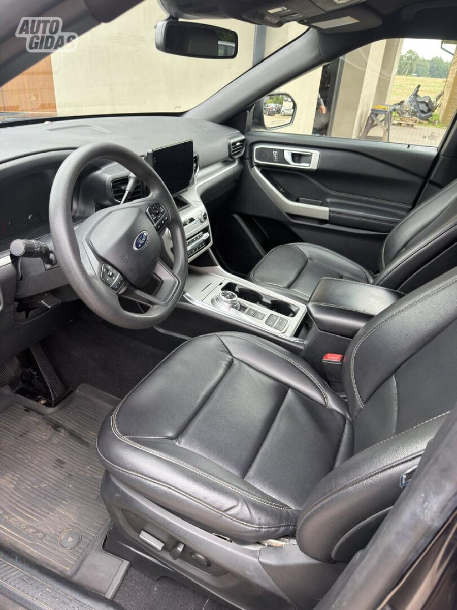 Ford Explorer 2020 in Radviliskis, with an engine capacity of 3.30 L and mileage of 127 thousand km for 19300 €, photo 17 on AUTOMOTO.COM.LV