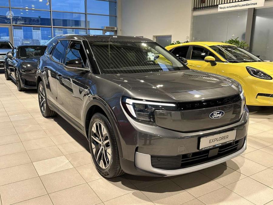 Ford Explorer 2025 Kauņa, ar dzinēja tilpumu 0.00 L un nobraukumu 0 tūkst. km par 40130 €, foto 4 vietnē AUTOMOTO.COM.LV