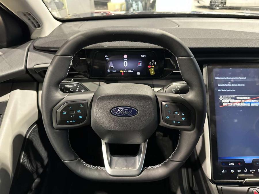 Ford Explorer 2025 Kauņa, ar dzinēja tilpumu 0.00 L un nobraukumu 0 tūkst. km par 40130 €, foto 8 vietnē AUTOMOTO.COM.LV