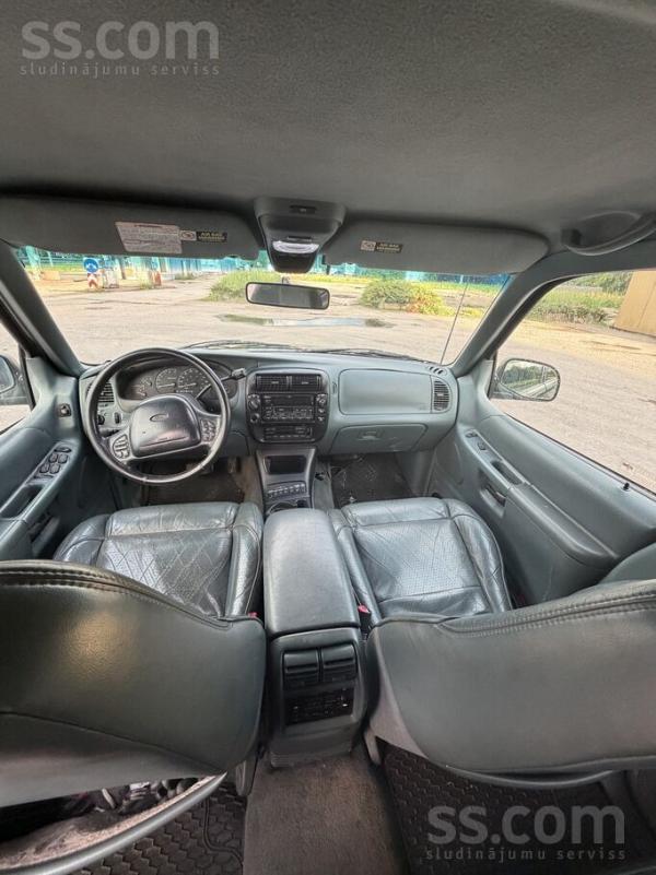 Zaļš Ford Explorer 1998 Rīga, ar dzinēja tilpumu 4.00 L un nobraukumu 187 tūkst. km par 1550 €, foto 9 vietnē AUTOMOTO.COM.LV