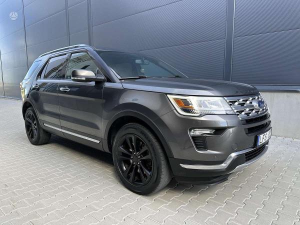 Ford Explorer 2018 Šauļi vietnē Pelēks Ford Explorer 2018 Šauļi, ar dzinēja tilpumu 3.50 L un nobraukumu 79 tūkst. km par 18999 €, foto 5 vietnē AUTOMOTO.COM.LV