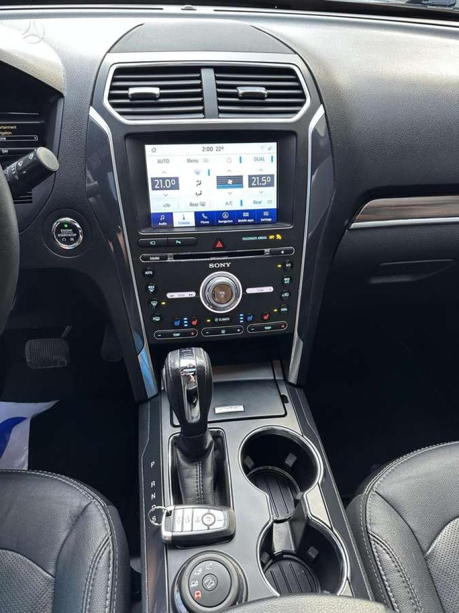 Pelēks Ford Explorer 2018 Šauļi, ar dzinēja tilpumu 3.50 L un nobraukumu 79 tūkst. km par 18999 €, foto 16 vietnē AUTOMOTO.COM.LV