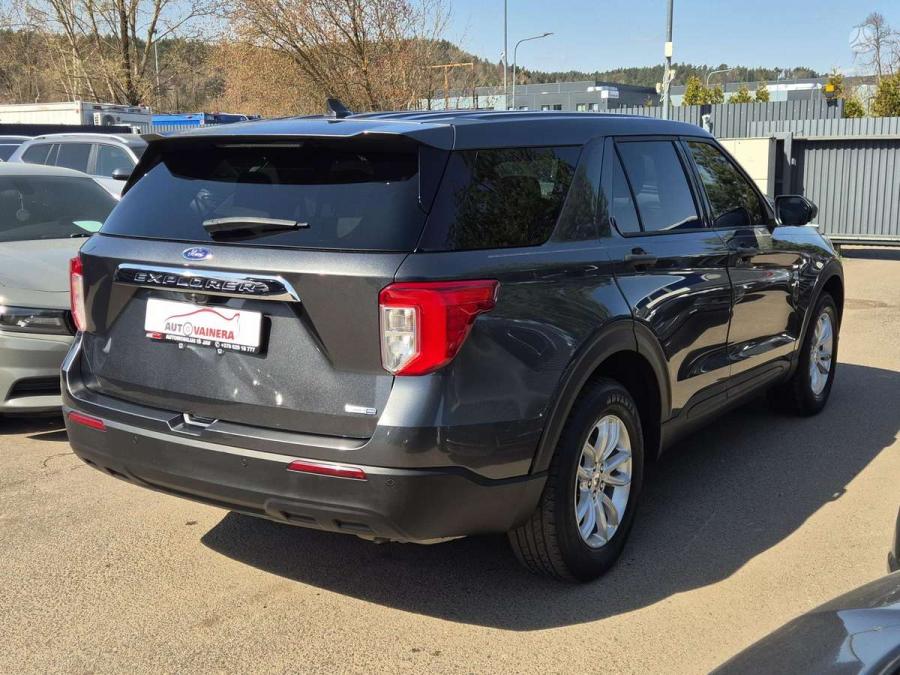 Pelēks Ford Explorer 2020 Viļņa, ar dzinēja tilpumu 2.26 L un nobraukumu 256 tūkst. km par 16500 €, foto 6 vietnē AUTOMOTO.COM.LV
