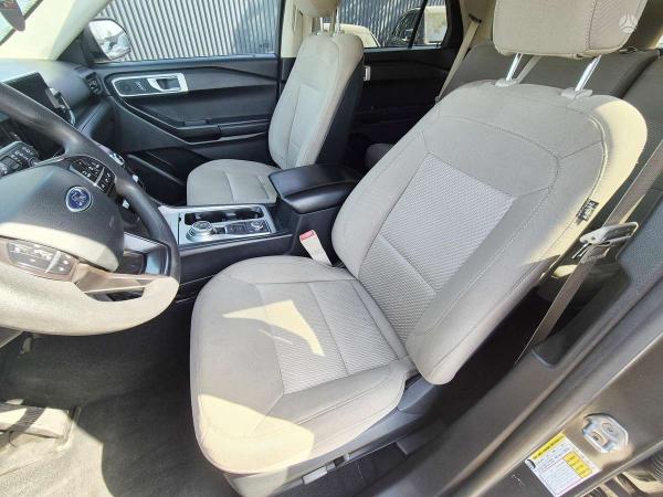 Grey Ford Explorer 2020 in Vilnius, with an engine capacity of 2.26 L and mileage of 256 thousand km for 16500 €, photo 8 on AUTOMOTO.COM.LV