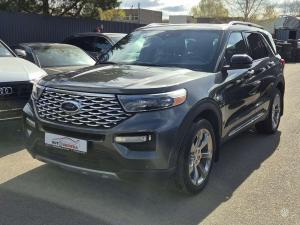 Grey Ford Explorer 2020 in Vilnius, with an engine capacity of 2.96 L and mileage of 165 thousand km for 21900 €, photo 3 on AUTOMOTO.COM.LV