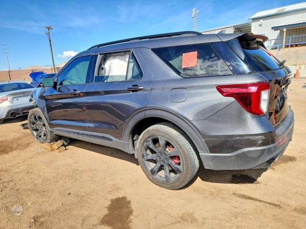 Pelēks Ford Explorer 2020 Klaipėda, ar dzinēja tilpumu 2.96 L un nobraukumu 125 tūkst. km par 10500 €, foto 3 vietnē AUTOMOTO.COM.LV