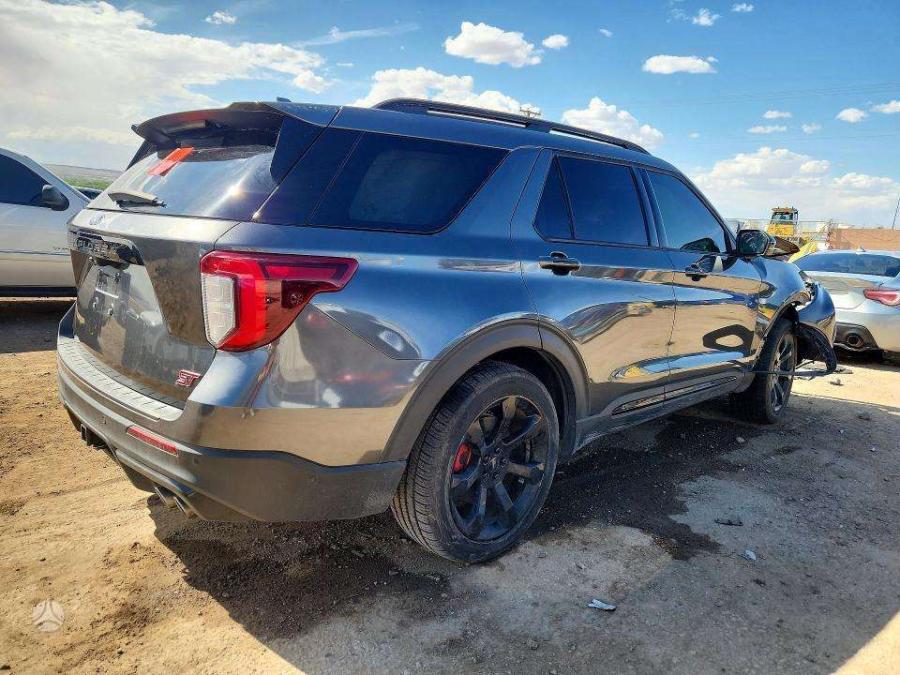 Grey Ford Explorer 2020 in Klaipeda, with an engine capacity of 2.96 L and mileage of 125 thousand km for 10500 €, photo 5 on AUTOMOTO.COM.LV