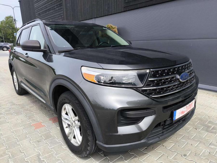 Pelēks Ford Explorer 2020 Šauļi, ar dzinēja tilpumu 2.26 L un nobraukumu 186 tūkst. km par 12500 €, foto 4 vietnē AUTOMOTO.COM.LV