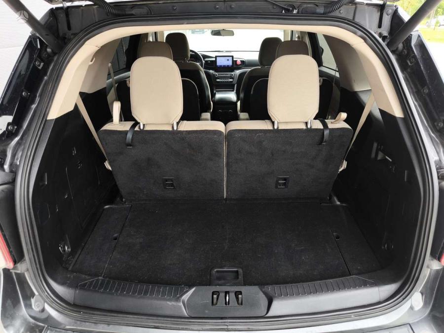 Pelēks Ford Explorer 2020 Šauļi, ar dzinēja tilpumu 2.26 L un nobraukumu 186 tūkst. km par 12500 €, foto 20 vietnē AUTOMOTO.COM.LV
