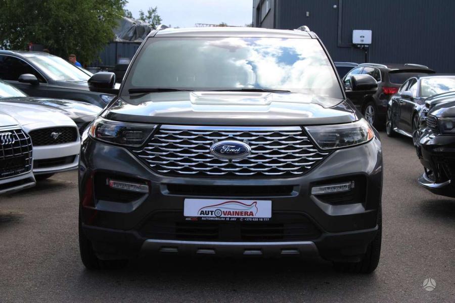 Pelēks Ford Explorer 2020 Viļņa, ar dzinēja tilpumu 2.96 L un nobraukumu 166 tūkst. km par 20900 €, foto 3 vietnē AUTOMOTO.COM.LV