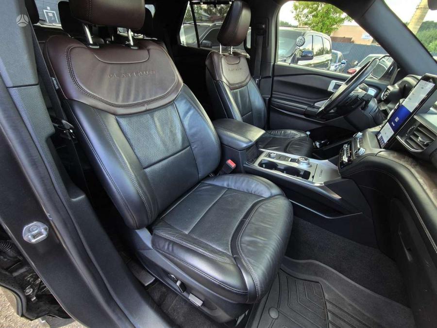 Pelēks Ford Explorer 2020 Viļņa, ar dzinēja tilpumu 2.96 L un nobraukumu 166 tūkst. km par 20900 €, foto 13 vietnē AUTOMOTO.COM.LV