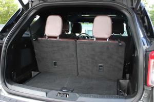 Pelēks Ford Explorer 2020 Viļņa, ar dzinēja tilpumu 2.96 L un nobraukumu 166 tūkst. km par 20900 €, foto 14 vietnē AUTOMOTO.COM.LV