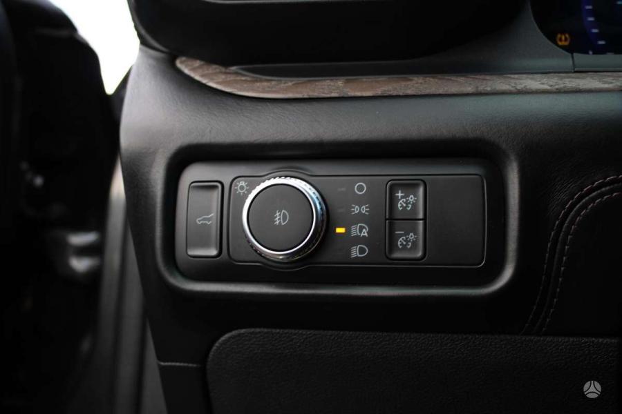 Pelēks Ford Explorer 2020 Viļņa, ar dzinēja tilpumu 2.96 L un nobraukumu 166 tūkst. km par 20900 €, foto 28 vietnē AUTOMOTO.COM.LV