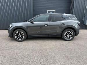 Pelēks Ford Explorer 2025 Alīta, ar dzinēja tilpumu 0.00 L un nobraukumu 22 tūkst. km par 19300 €, foto 4 vietnē AUTOMOTO.COM.LV