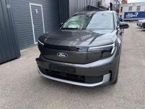 Pelēks Ford Explorer 2025 Alīta, ar dzinēja tilpumu 0.00 L un nobraukumu 22 tūkst. km par 18900 €, foto 3 vietnē AUTOMOTO.COM.LV
