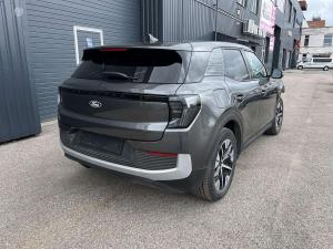 Pelēks Ford Explorer 2025 Alīta, ar dzinēja tilpumu 0.00 L un nobraukumu 22 tūkst. km par 18900 €, foto 11 vietnē AUTOMOTO.COM.LV