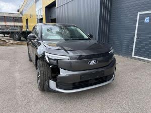 Pelēks Ford Explorer 2025 Alīta, ar dzinēja tilpumu 0.00 L un nobraukumu 22 tūkst. km par 18900 €, foto 16 vietnē AUTOMOTO.COM.LV