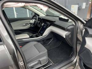 Pelēks Ford Explorer 2025 Alīta, ar dzinēja tilpumu 0.00 L un nobraukumu 22 tūkst. km par 18900 €, foto 17 vietnē AUTOMOTO.COM.LV
