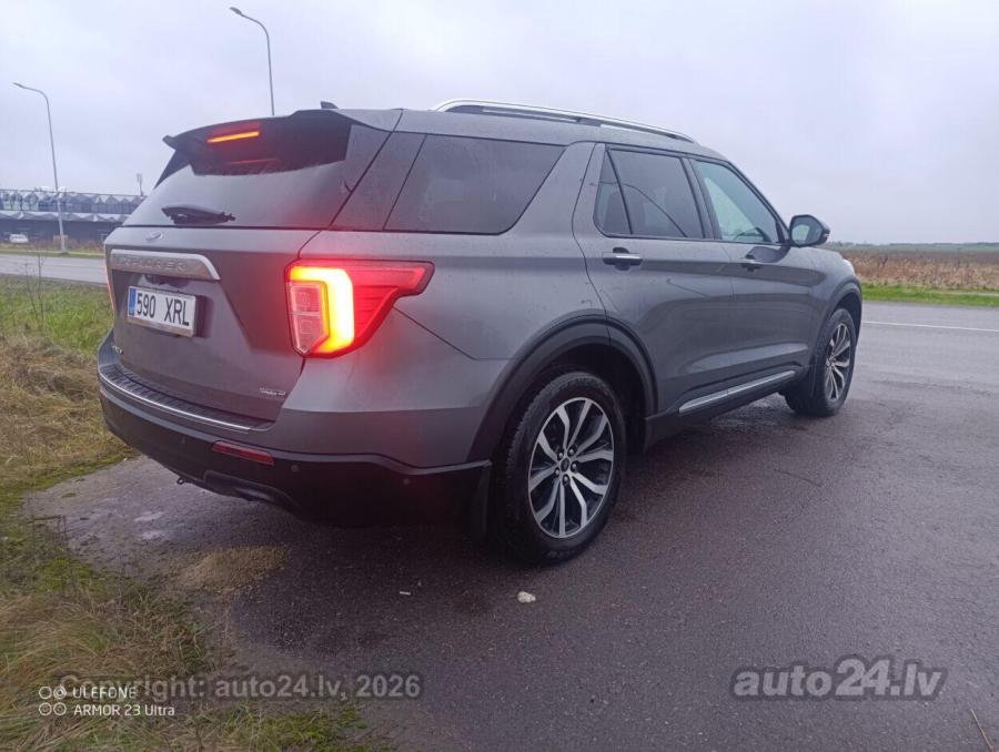 Grey Ford Explorer 2023 in Tallinn, with an engine capacity of 3.00 L and mileage of 62 thousand km for 43800 €, photo 4 on AUTOMOTO.COM.LV