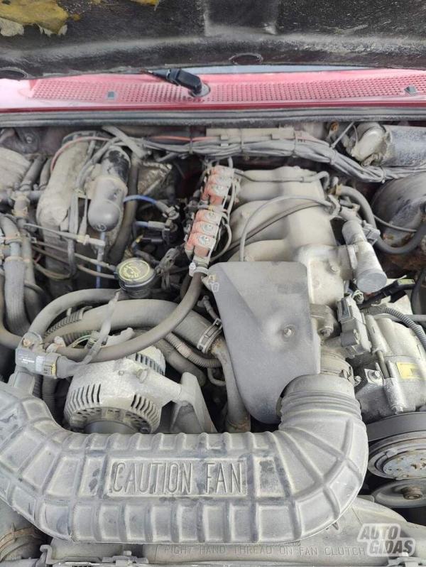 Sarkans Ford Explorer 1995 Jonava, ar dzinēja tilpumu 4.00 L un nobraukumu 195 tūkst. km par 1699 €, foto 7 vietnē AUTOMOTO.COM.LV