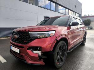 Red Ford Explorer 2020 in Siauliai, with an engine capacity of 2.96 L and mileage of 266 thousand km for 14500 €, photo 4 on AUTOMOTO.COM.LV