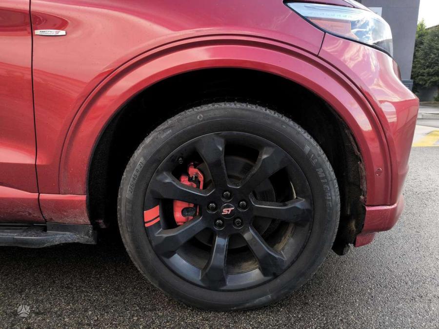 Red Ford Explorer 2020 in Siauliai, with an engine capacity of 2.96 L and mileage of 266 thousand km for 14500 €, photo 7 on AUTOMOTO.COM.LV