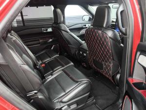 Red Ford Explorer 2020 in Siauliai, with an engine capacity of 2.96 L and mileage of 266 thousand km for 14500 €, photo 19 on AUTOMOTO.COM.LV