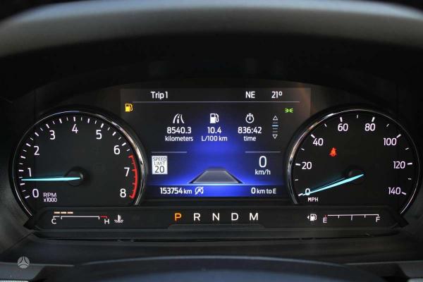 Форд Эксплорер 2020 в Вильнюс на AUTOMOTO.COM.LV Красный Форд Эксплорер 2020 в Вильнюс, объемом двигателя 2.26 л и пробегом 154 тыс. км за 18600 €, фото 8 на AUTOMOTO.COM.LV