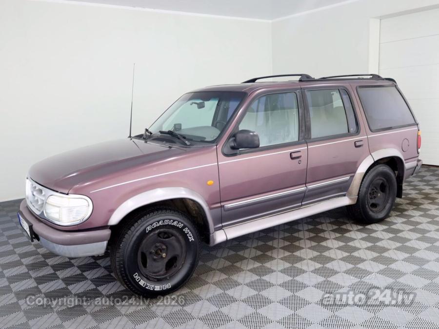 Violets Ford Explorer 1997 Tallina, ar dzinēja tilpumu 4.00 L un nobraukumu 327 tūkst. km par 1499 €, foto 2 vietnē AUTOMOTO.COM.LV