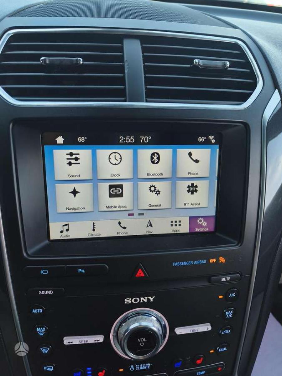 Violet Ford Explorer 2019 in Vilnius, with an engine capacity of 3.50 L and mileage of 71 thousand km for 22800 €, photo 9 on AUTOMOTO.COM.LV