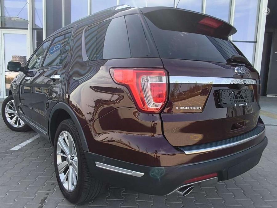 Violet Ford Explorer 2019 in Vilnius, with an engine capacity of 3.50 L and mileage of 71 thousand km for 22800 €, photo 14 on AUTOMOTO.COM.LV