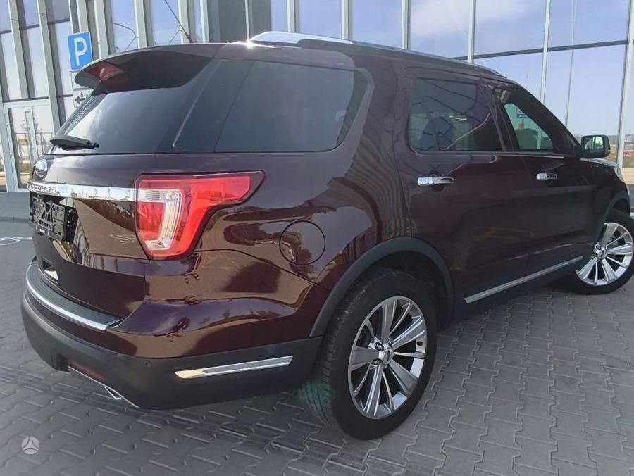 Violet Ford Explorer 2019 in Vilnius, with an engine capacity of 3.50 L and mileage of 71 thousand km for 22800 €, photo 19 on AUTOMOTO.COM.LV