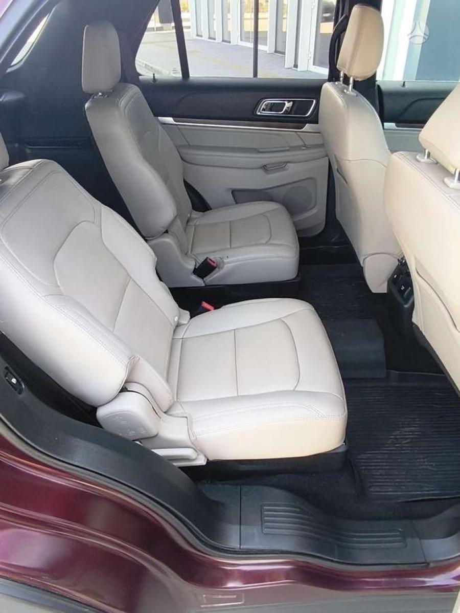 Violet Ford Explorer 2019 in Vilnius, with an engine capacity of 3.50 L and mileage of 71 thousand km for 22800 €, photo 21 on AUTOMOTO.COM.LV