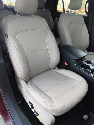 Violet Ford Explorer 2019 in Vilnius, with an engine capacity of 3.50 L and mileage of 71 thousand km for 22800 €, photo 23 on AUTOMOTO.COM.LV