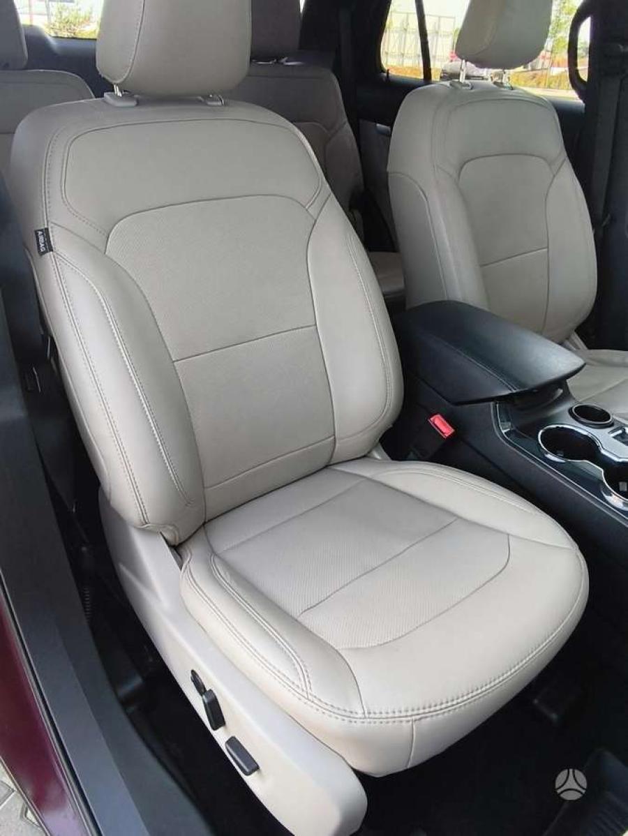 Violet Ford Explorer 2019 in Vilnius, with an engine capacity of 3.50 L and mileage of 71 thousand km for 22800 €, photo 23 on AUTOMOTO.COM.LV