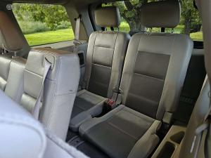 White Ford Explorer 2006 in Utena, with an engine capacity of 4.60 L and mileage of 350 thousand km for 4950 €, photo 27 on AUTOMOTO.COM.LV
