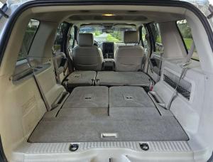 White Ford Explorer 2006 in Utena, with an engine capacity of 4.60 L and mileage of 350 thousand km for 4950 €, photo 29 on AUTOMOTO.COM.LV