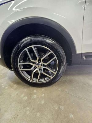 White Ford Explorer 2017 in Kalvarija, with an engine capacity of 3.49 L and mileage of 142 thousand km for 17100 €, photo 23 on AUTOMOTO.COM.LV
