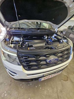 White Ford Explorer 2017 in Kalvarija, with an engine capacity of 3.49 L and mileage of 142 thousand km for 17100 €, photo 25 on AUTOMOTO.COM.LV