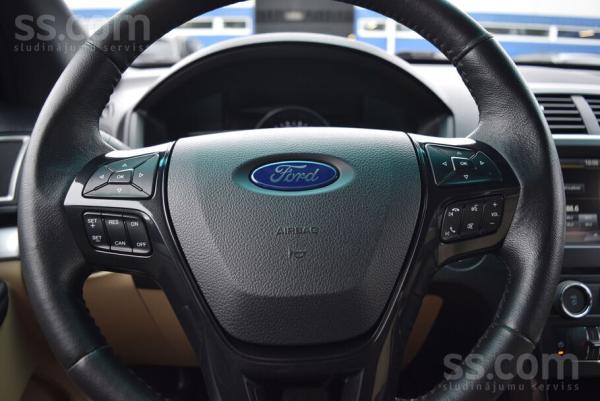 Balts Ford Explorer 2019 Rīga, ar dzinēja tilpumu 2.30 L un nobraukumu 116 tūkst. km par 15000 €, foto 9 vietnē AUTOMOTO.COM.LV