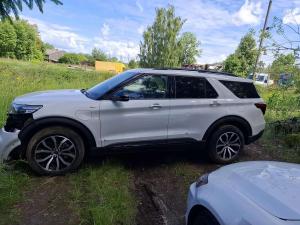 White Ford Explorer 2020 in Kaunas, with an engine capacity of 2.96 L and mileage of 100 thousand km for 13310 €, photo 6 on AUTOMOTO.COM.LV