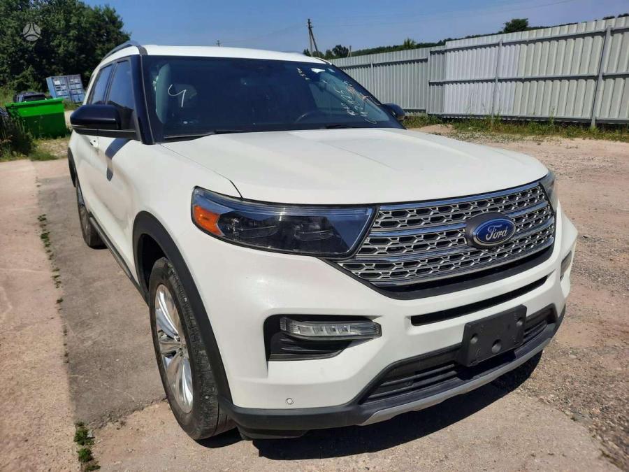 White Ford Explorer 2020 in Kaunas, with an engine capacity of 2.26 L and mileage of 88 thousand km for 16335 €, photo 3 on AUTOMOTO.COM.LV