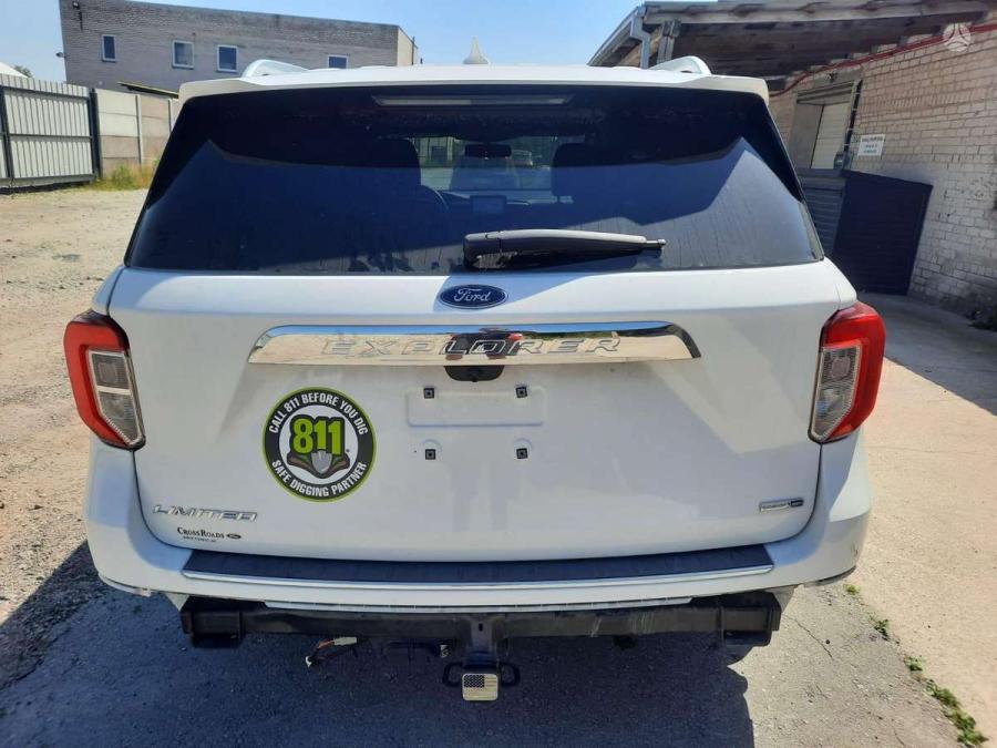 White Ford Explorer 2020 in Kaunas, with an engine capacity of 2.26 L and mileage of 88 thousand km for 16335 €, photo 14 on AUTOMOTO.COM.LV